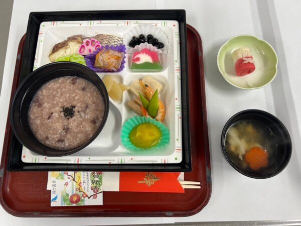 正月②🎍｜委託給食会社の（株）MOSウイング 福岡県北九州市